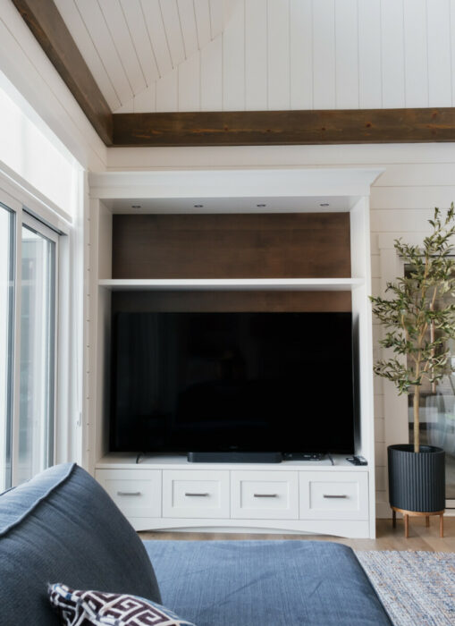 Falcon Lake – Two30Nine